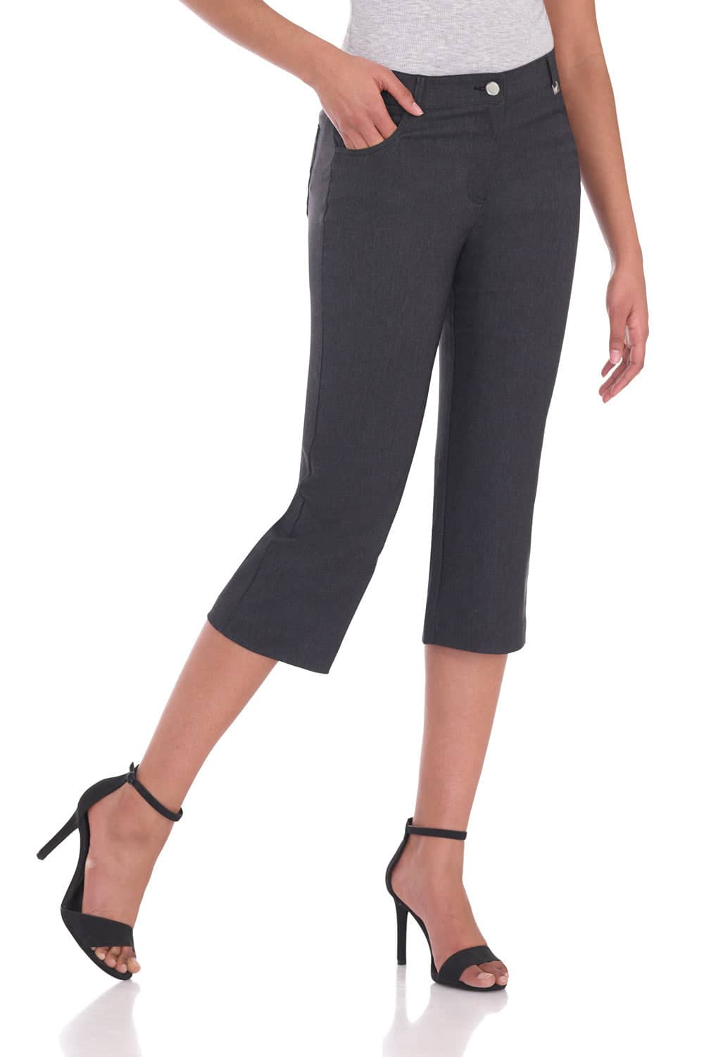 Chic Capris with 5 Pockets and Zipper Closure – Rekucci